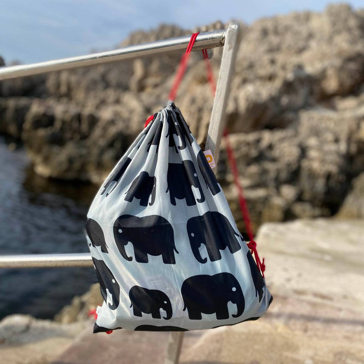 Elephant bags: drawstring bag for wheelchair in grey – BundleBean